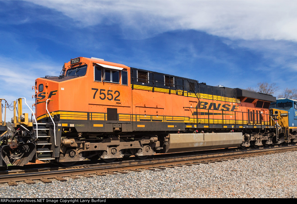 BNSF 7552